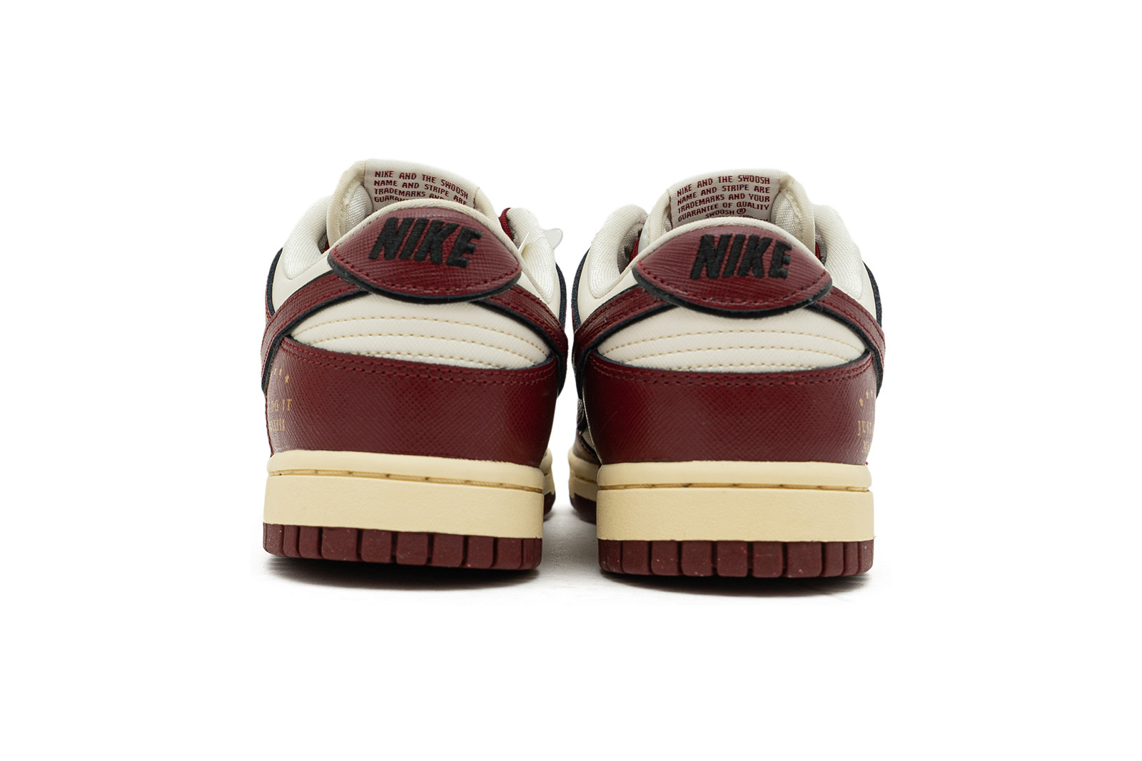 WMNS Nike Dunk Low SE Sisterhood Sail Team Red - GLAB.VN